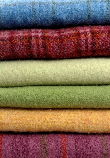 6 Bright Plaid Shades of Fat 1/8th Wool for Flowers and Garden Designs