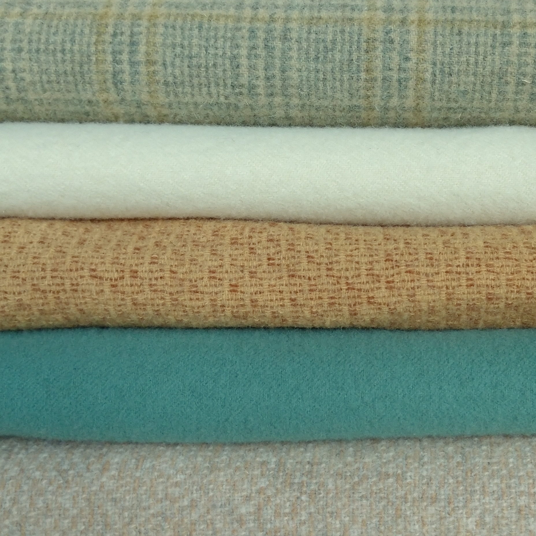 Wool Bundle of 5 different Wool Fat 1/8ths