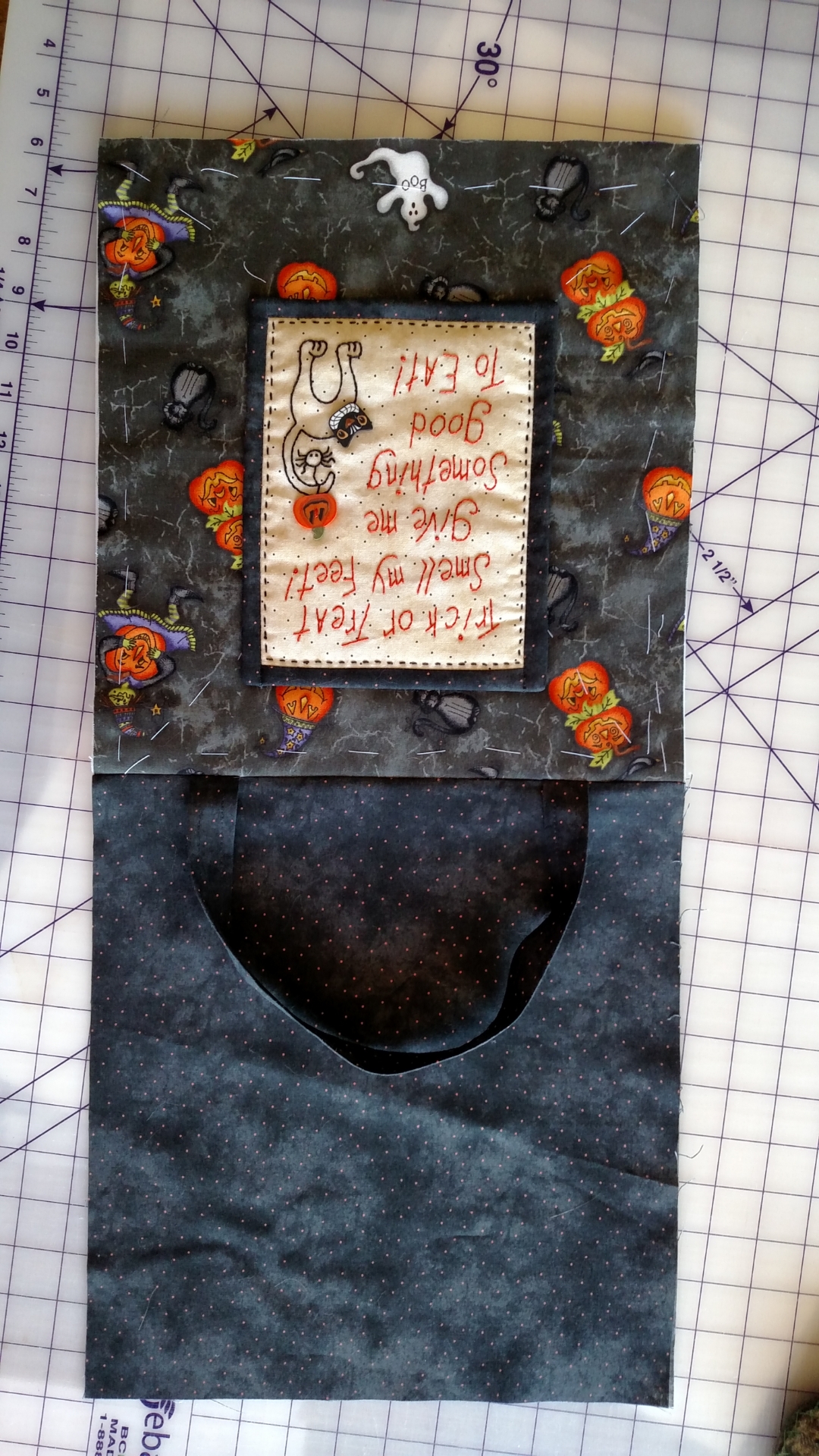 Halloweenie Totes - Hand Embroidery Pattern - Shipped