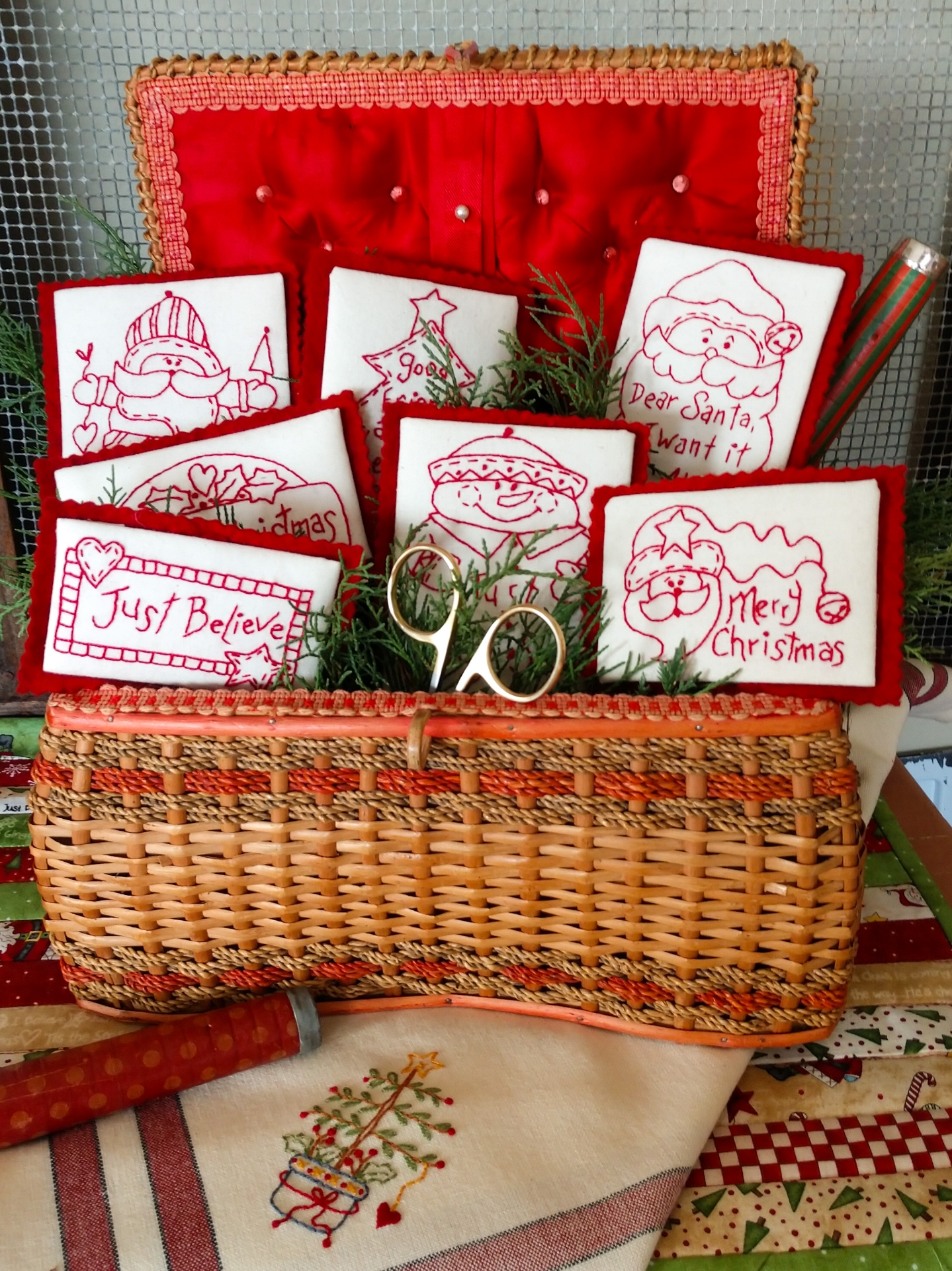 Traditional RedWork Ornaments - Machine Embroidery Pattern - Download