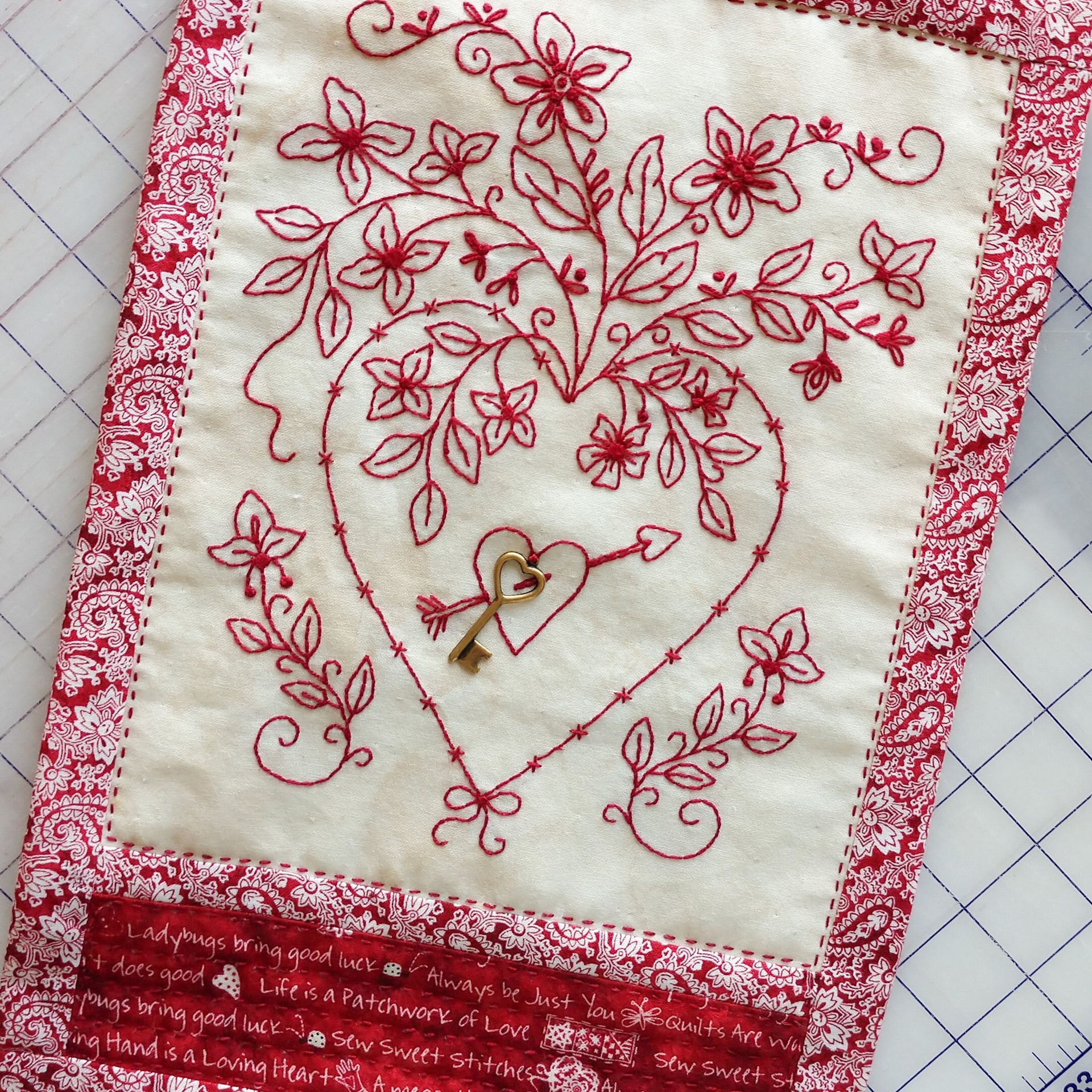 Heart & Flowers Valentine - Hand Embroidery Pattern - Download