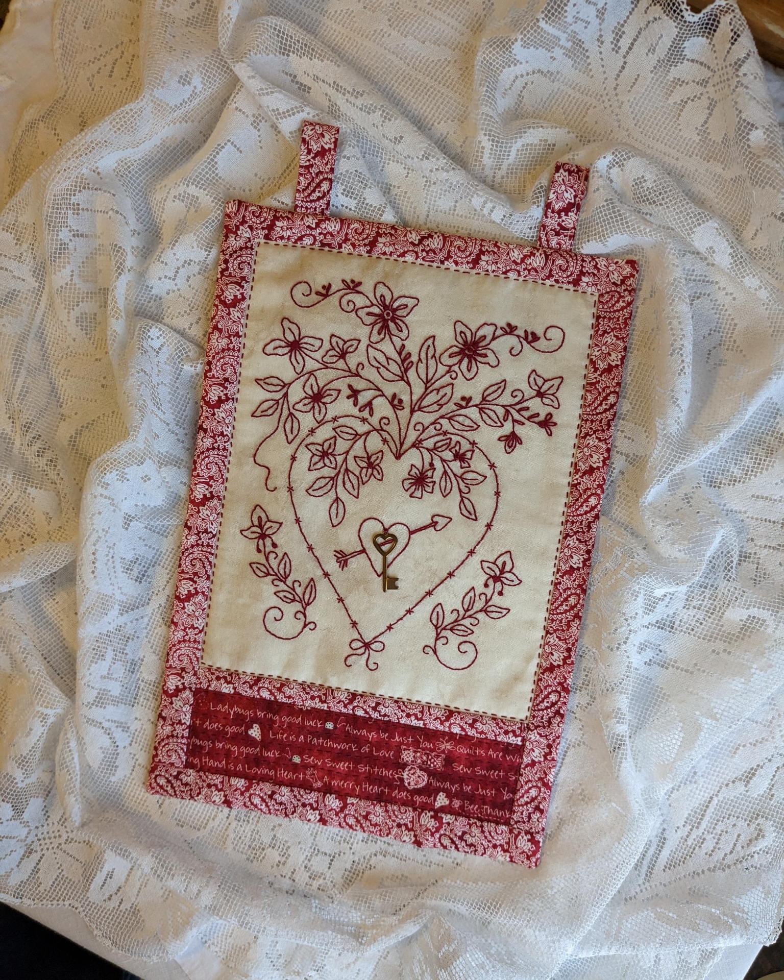 Heart & Flowers Valentine - Hand Embroidery Pattern - Download