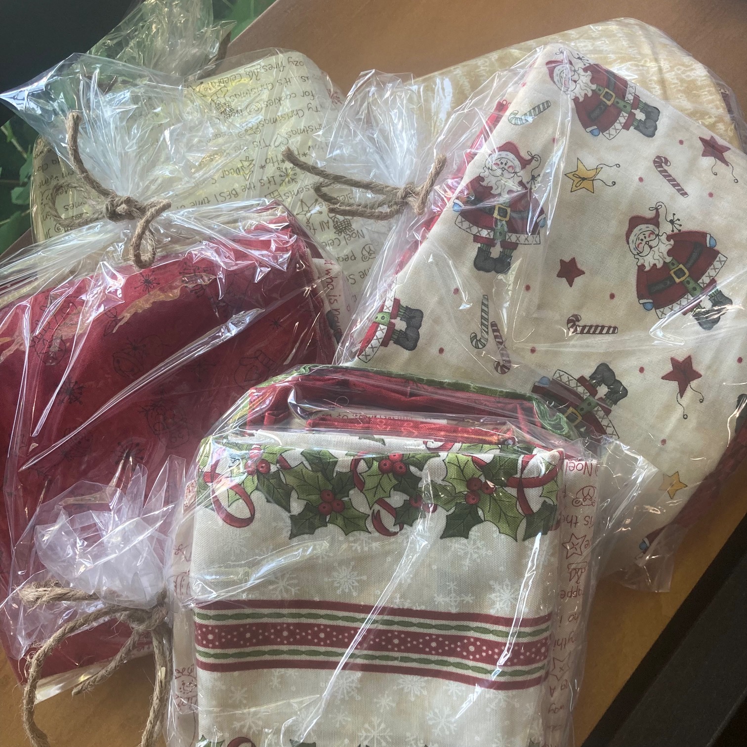 Surprise Scrap Bag of Just be Claus Fabric