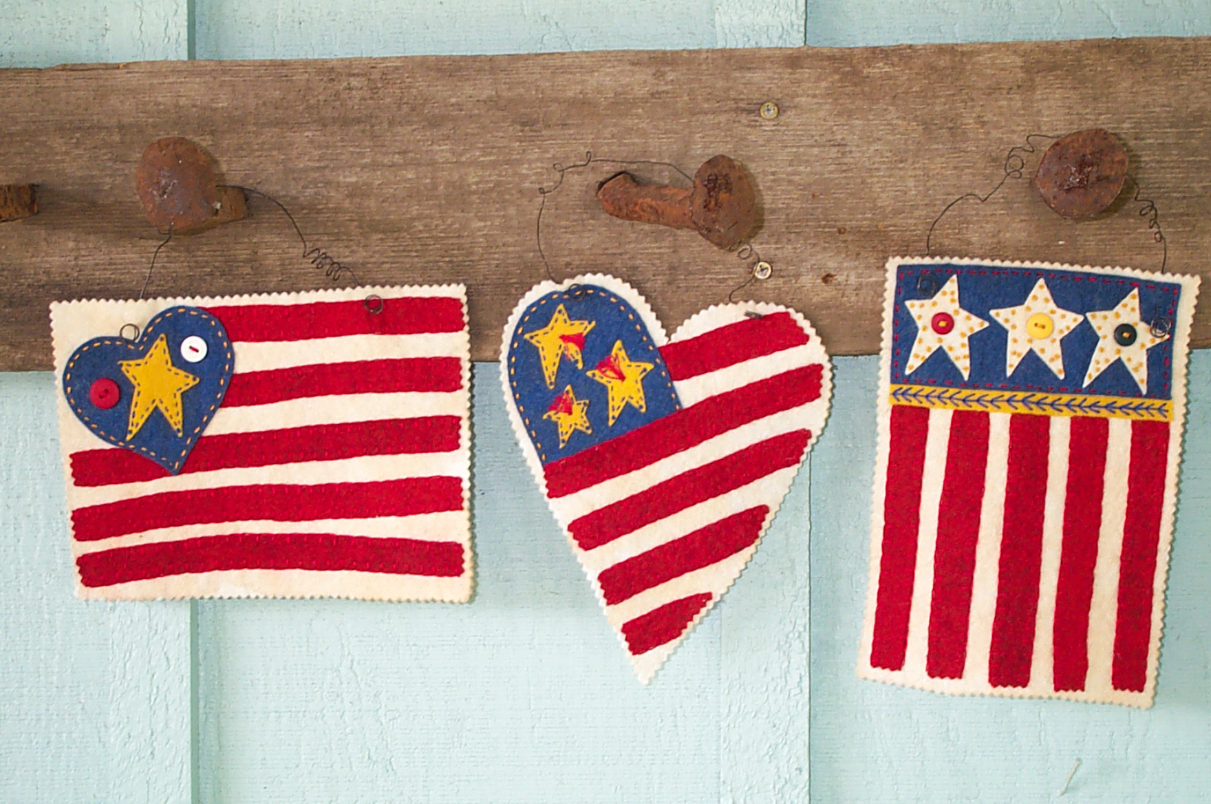 American Flaglette Trio - Wool Applique Pattern - Shipped