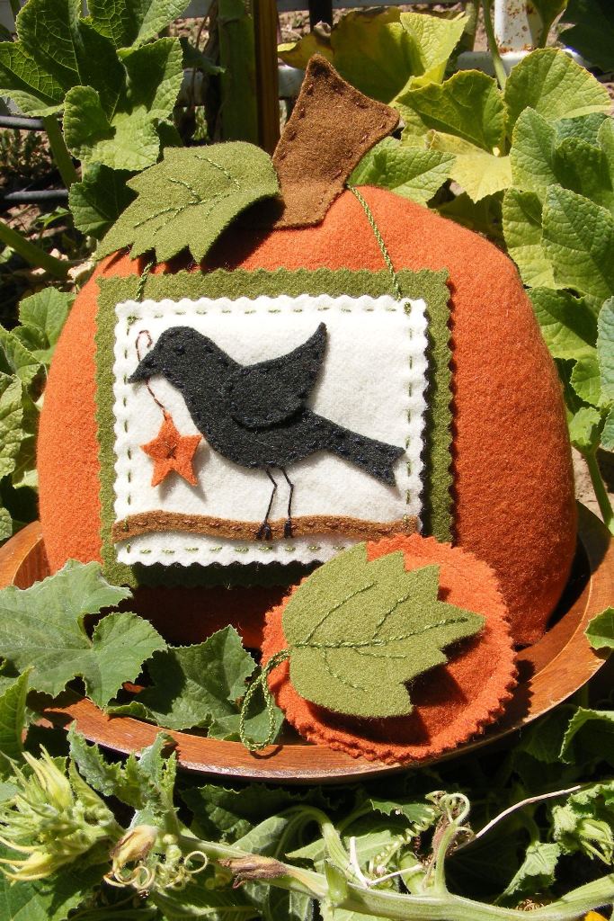 Pumpkin & Crow Pin Cushion Set - Wool Applique Complete Kit