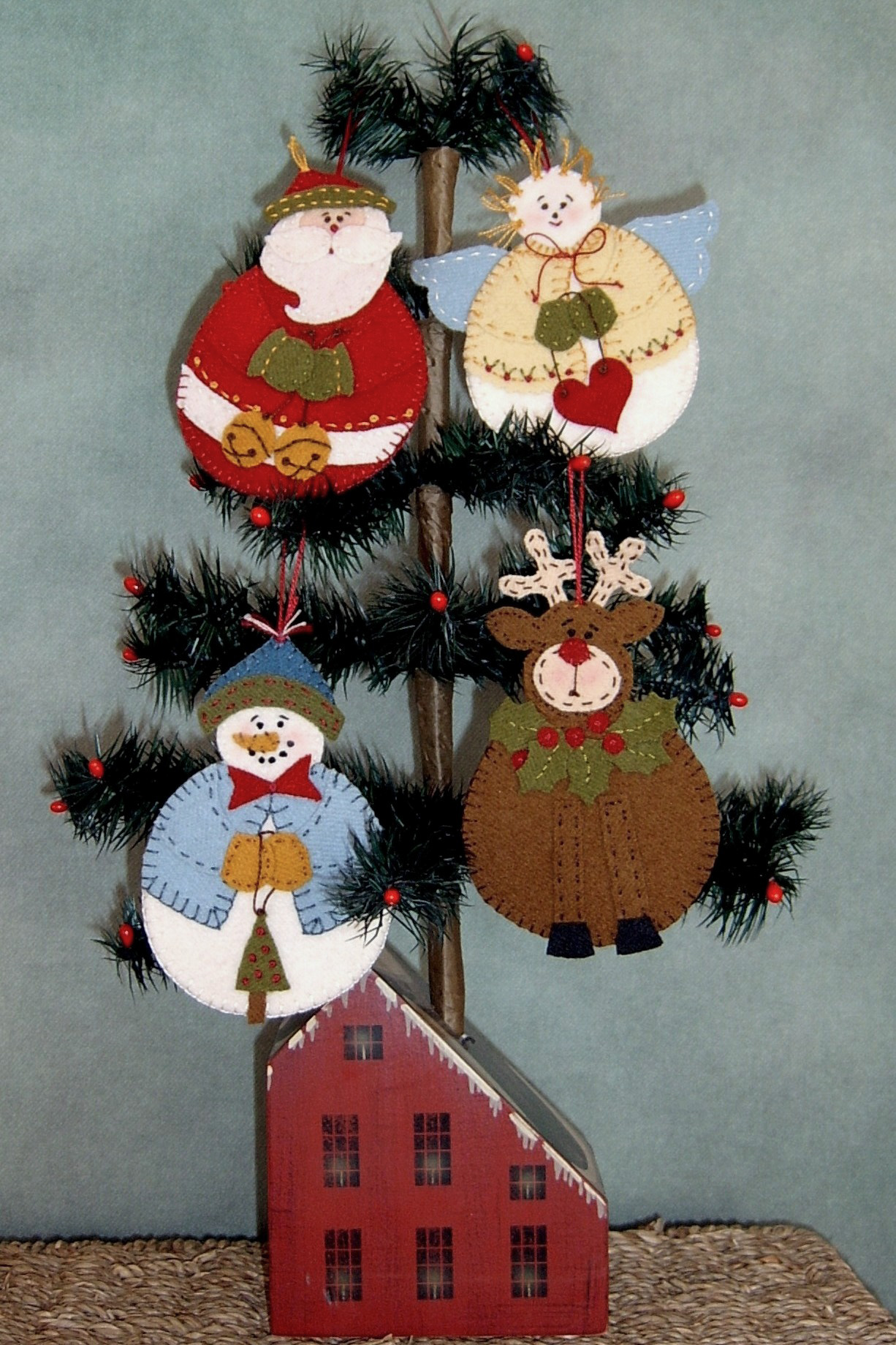 Roly-Poly Christmas Ornaments - Wool Applique Complete Kit