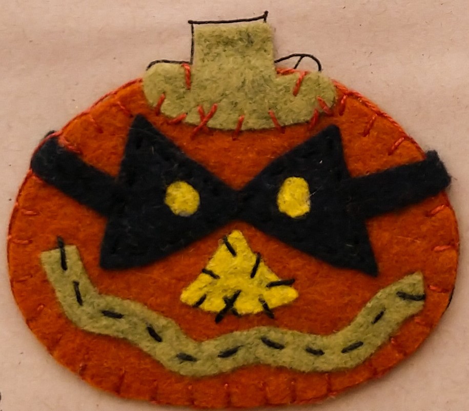 Punkin' Pals Pins - Wool Applique Pattern - Shipped