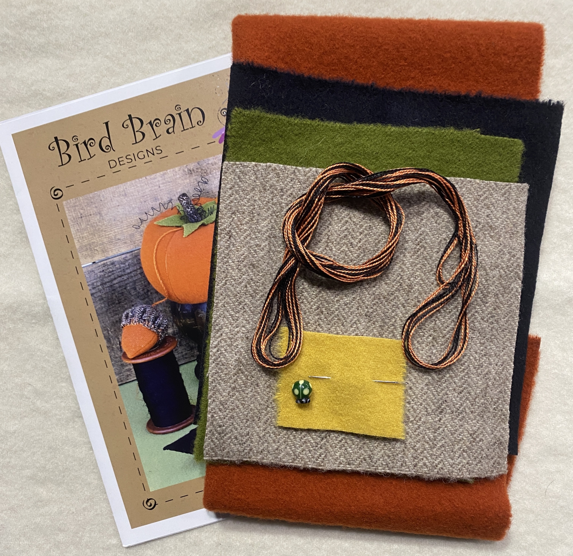 BIG FAT Pumpkin Pin Cushion Set - Wool Applique Kit