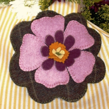 Wool Applique Designs, Patterns and Kits for Penny Rugs